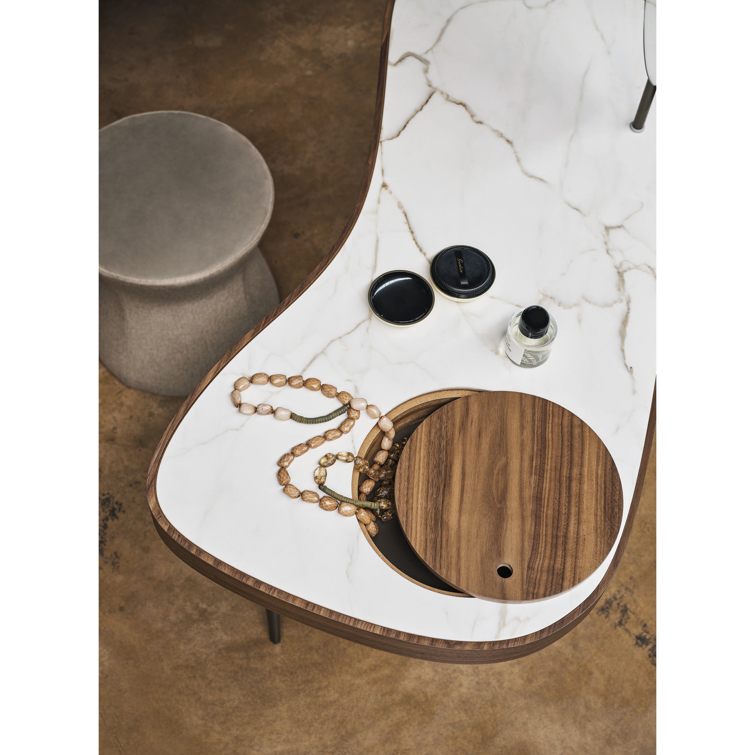 Bonaldo, Venus Vanity with Mirror – Spencer Interiors