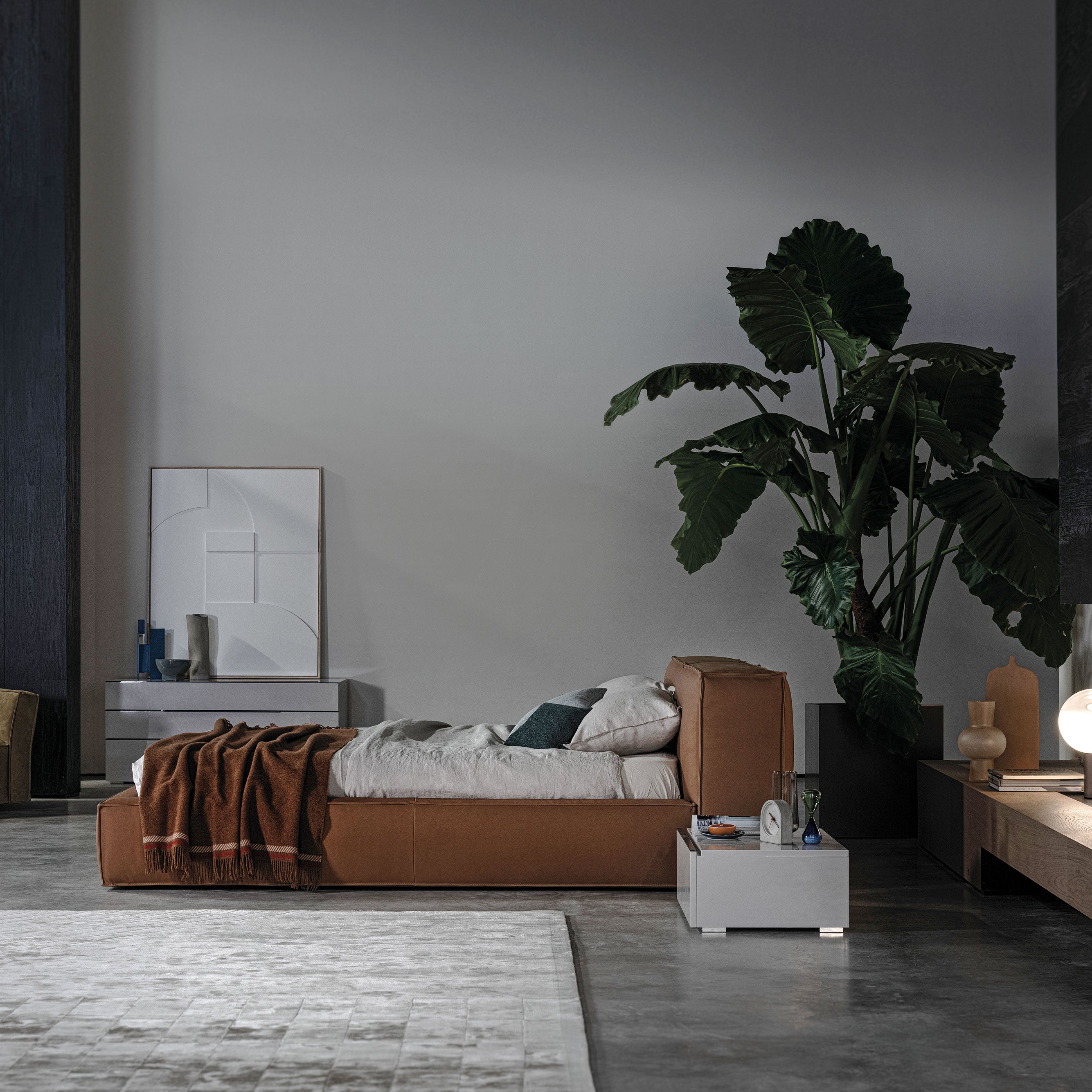 Cierre, Season Bed – Spencer Interiors