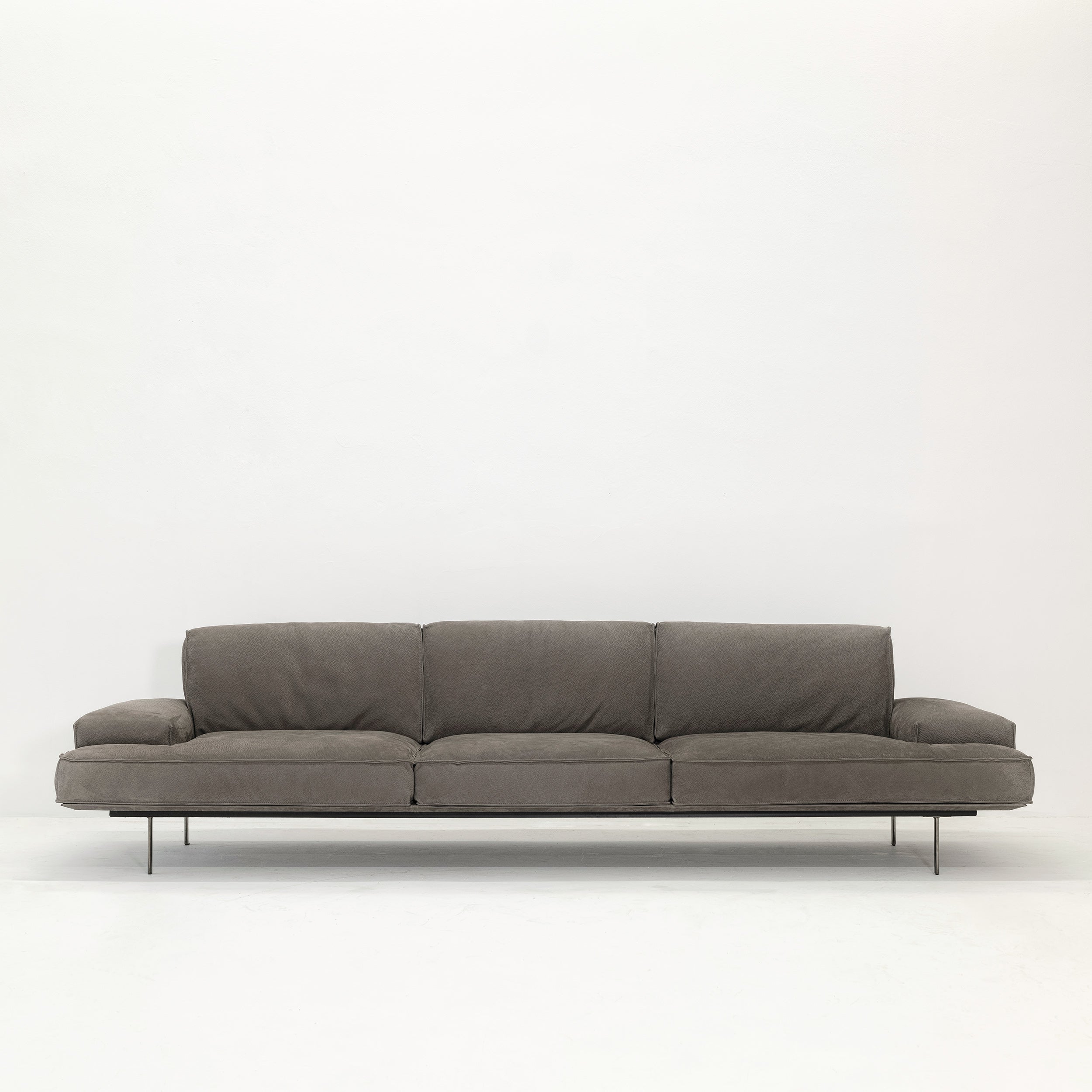Cierre Vogue Sofa in Leather - made in Italy – Spencer Interiors
