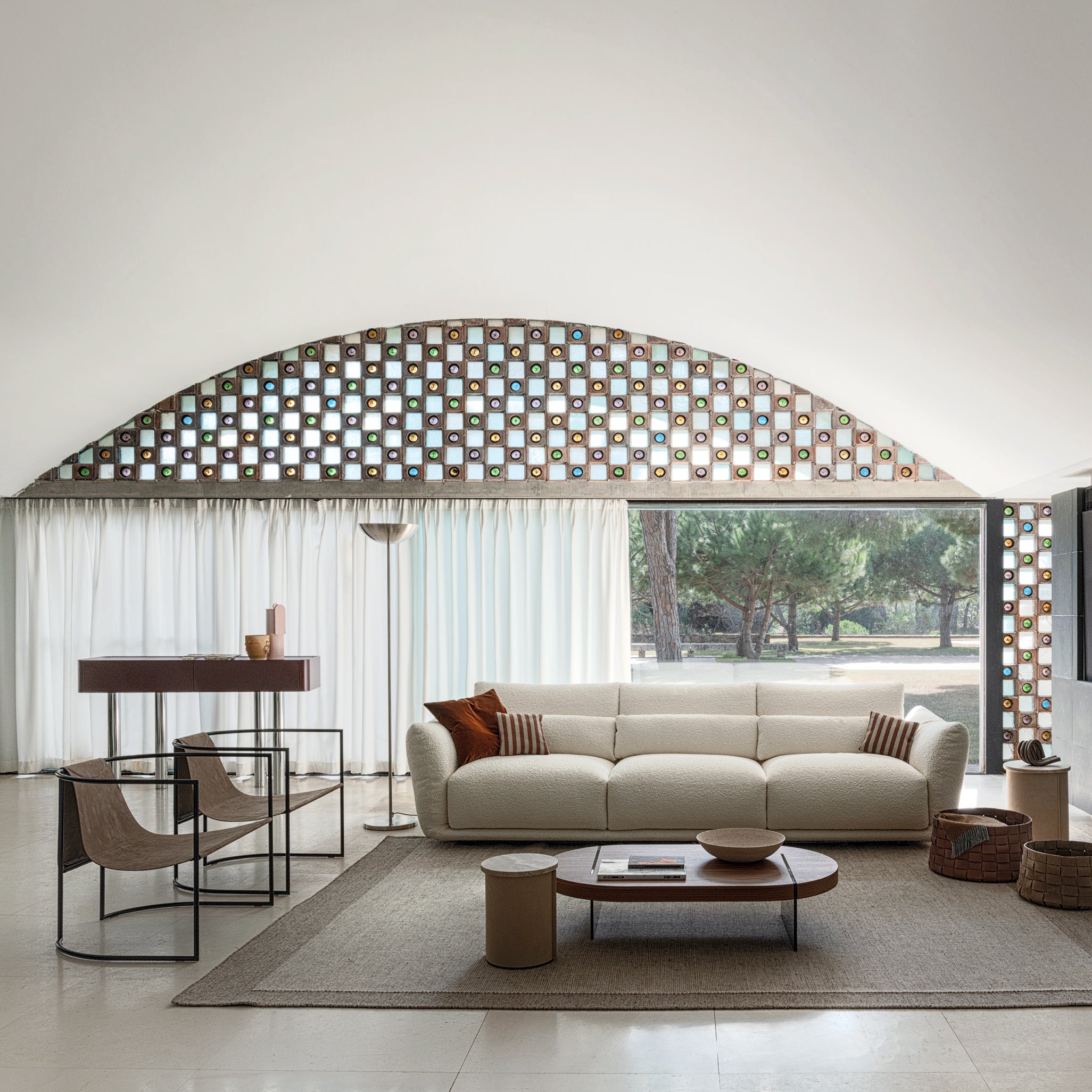 Cierre Clift Sofa in Leather - made in Italy – Spencer Interiors