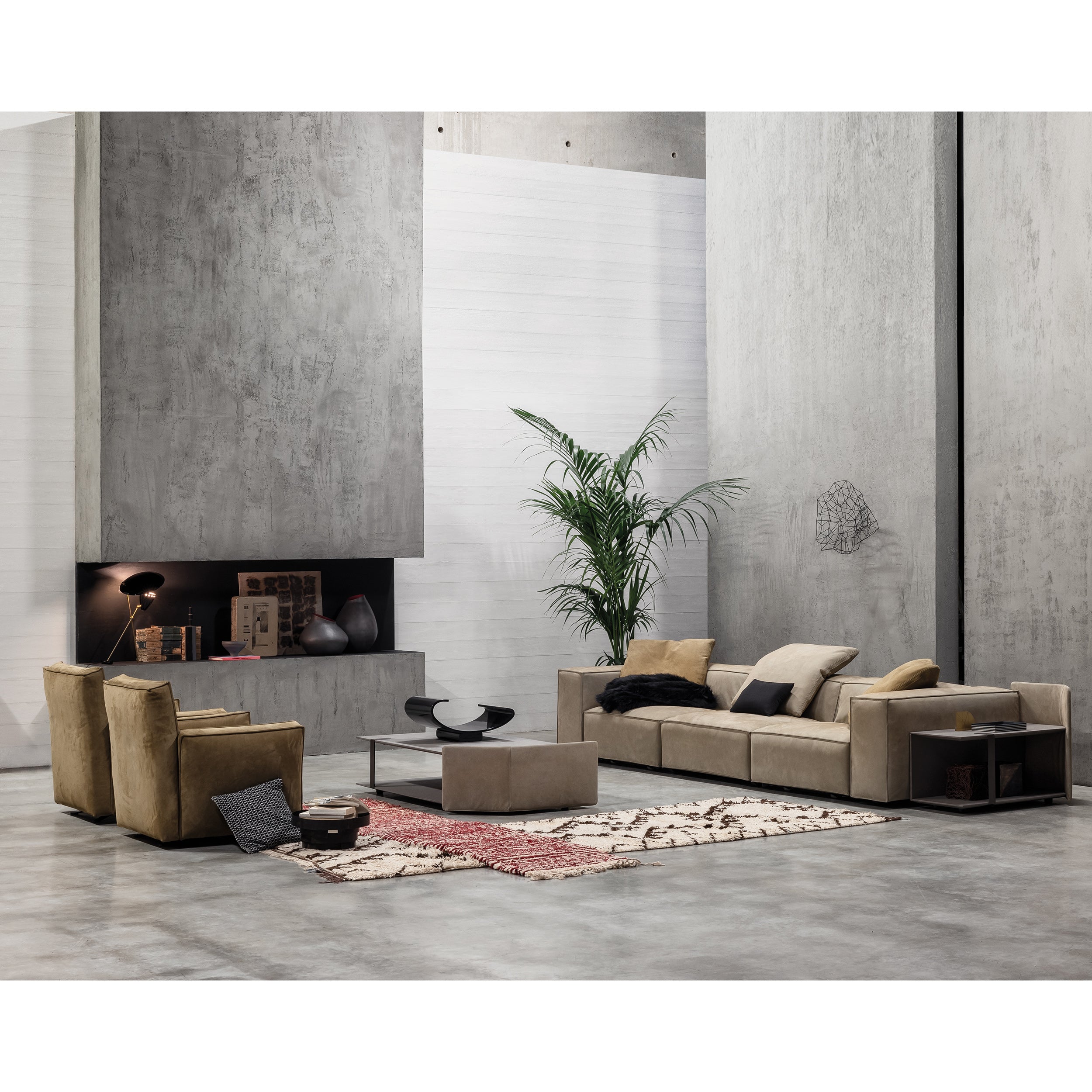 Cierre Season Sofa in leather - made in Italy – Spencer Interiors