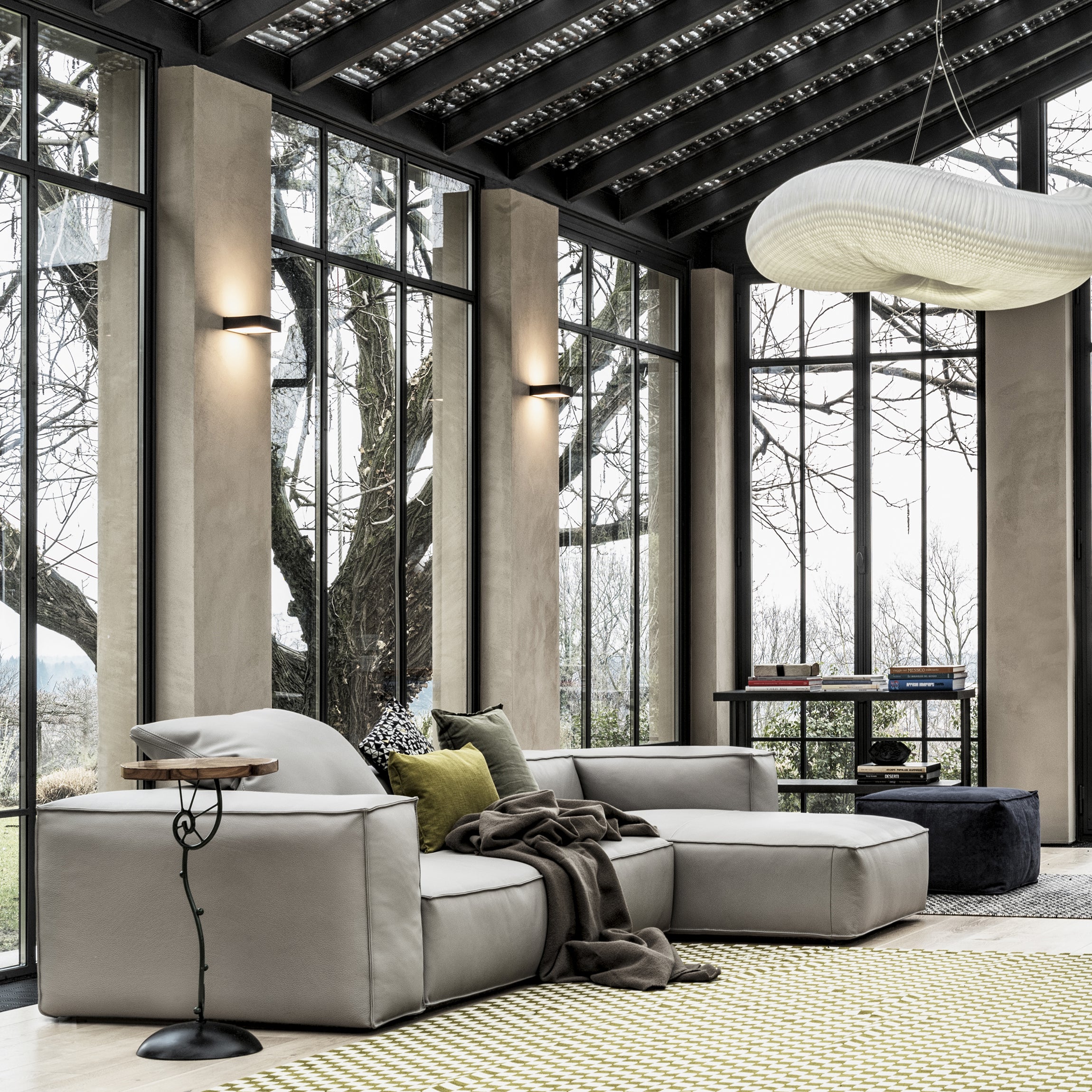 Cierre Season Sectional in Leather - made in Italy – Spencer Interiors