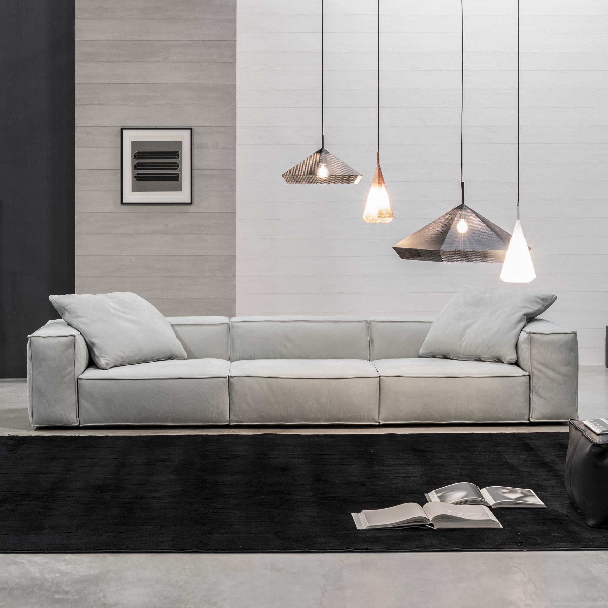 Cierre Season Sofa in leather - made in Italy – Spencer Interiors