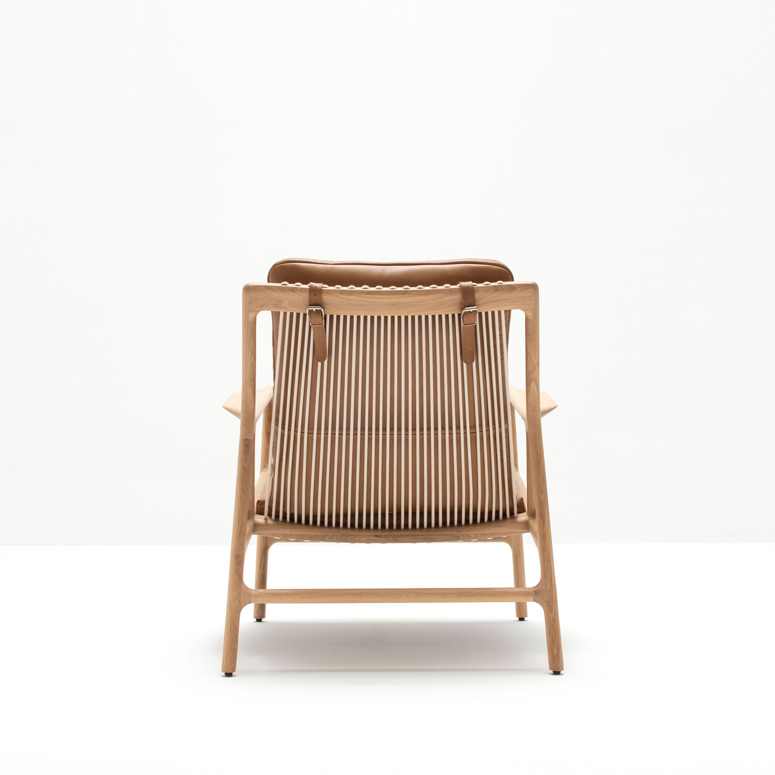 Gazzda Dedo Easy Chair in solid Oak – Spencer Interiors